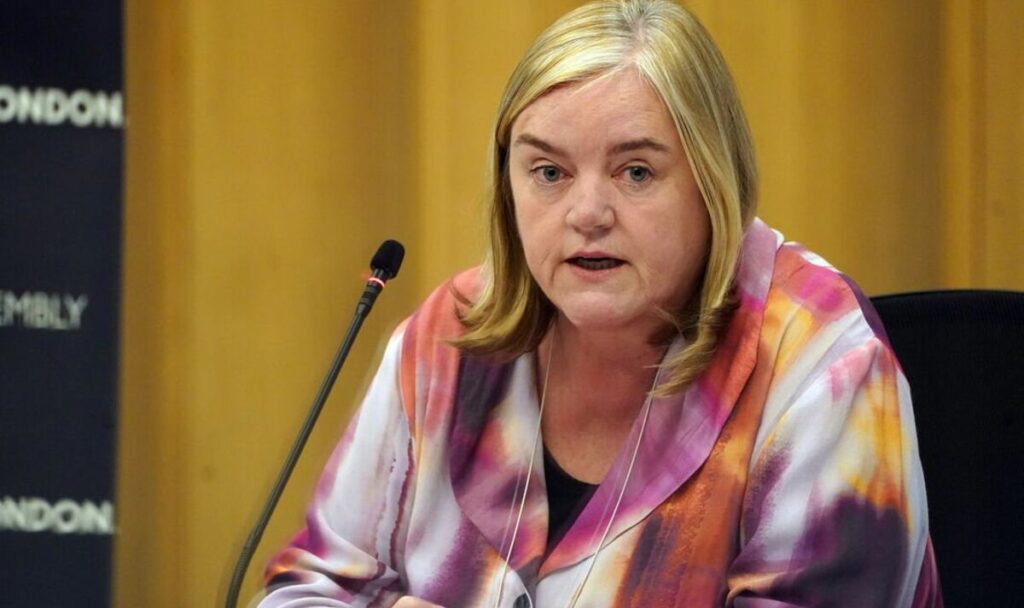 L'examen de la baronne Casey révèle «l'érosion de la confiance» et le ...