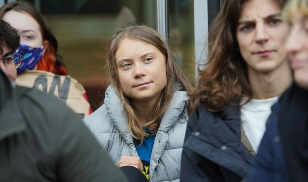 Greta Thunberg EN DIRECT : une militante suédoise rejoint UNE AUTRE ...