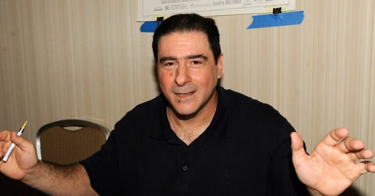 Mort de Tony Ganios : la star des Wanderers et Porky's décède à l'âge ...