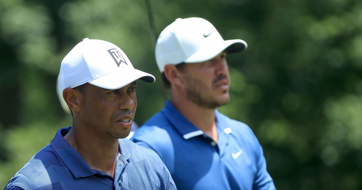 Appel téléphonique privé de Tiger Woods et Brooks Koepka juste après le ...