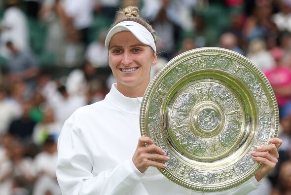 Le champion de Wimbledon suspendu quatre ans après avoir refusé un ...